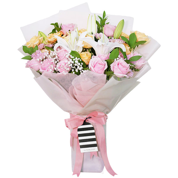 Jual Love Lullaby Bouquet Harga Terbaik Mei 2026 | Outerbloom